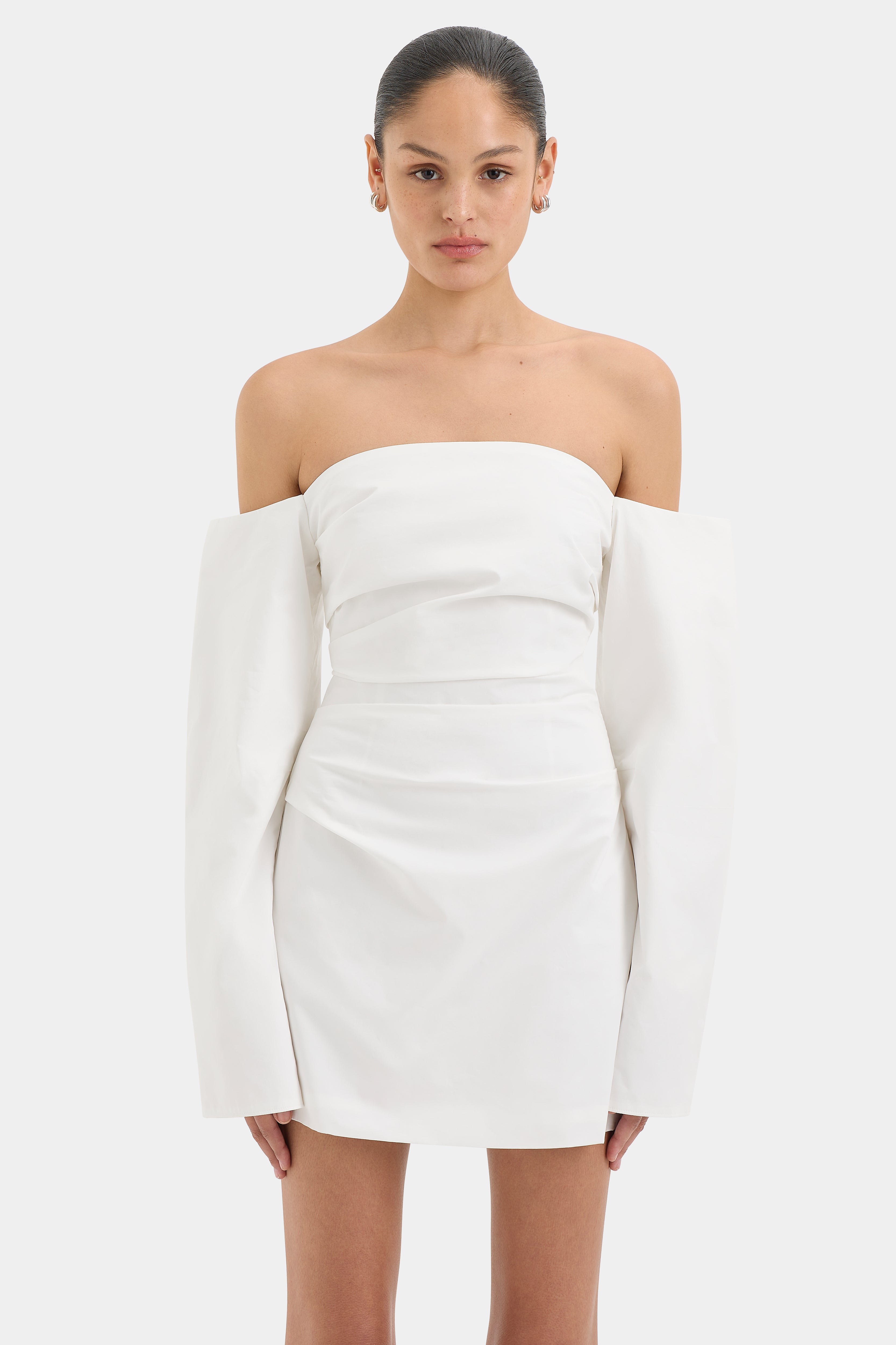 Martina Sleeved Mini Dress – La Sirena Boutique